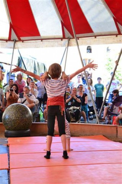 Cirque Pistil - Ecole de cirque - Orchestre Banzawa - Belles Gambettes ...